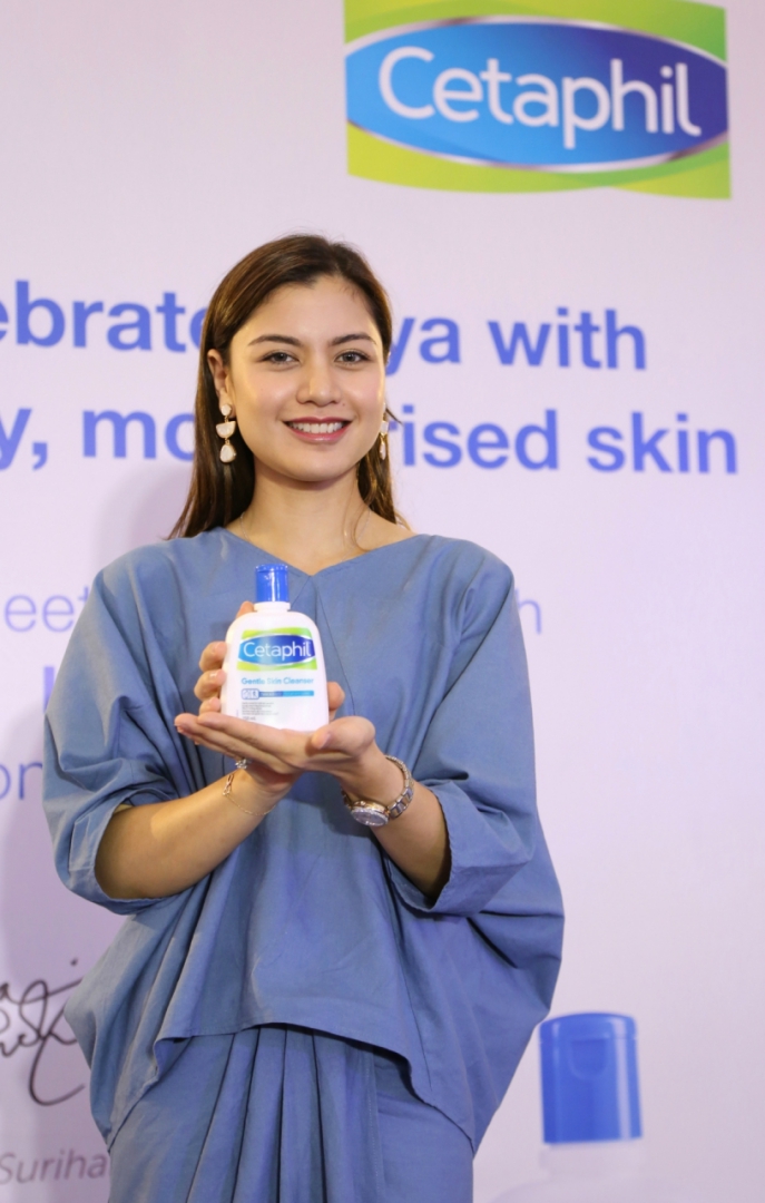 Cetaphil Brand Partner Lisa Surihani Shared Her Healthy Skin Tips ...