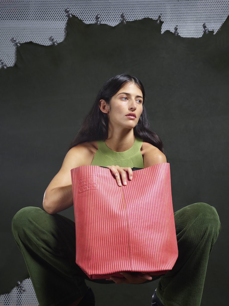 ECCO Debuts A Collection of Shopper Bags Crafted From Upcycled Leather ...