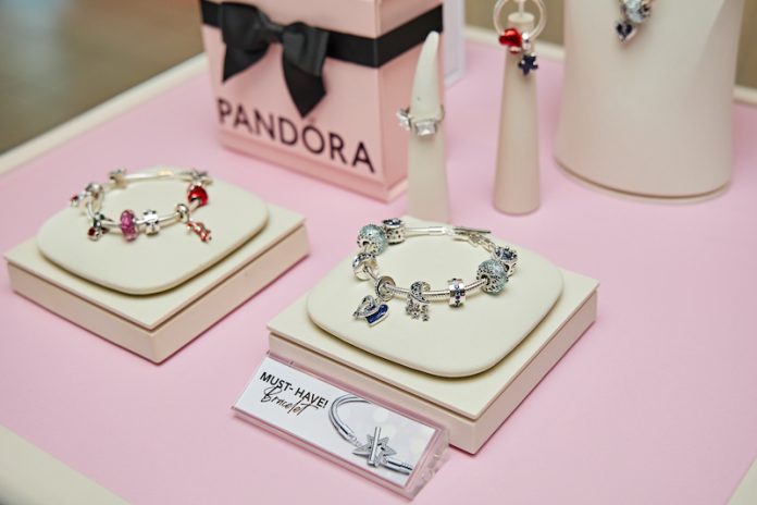 Pandora Malaysia Presents Its Holiday 2022 Collection on Genting Dream ...