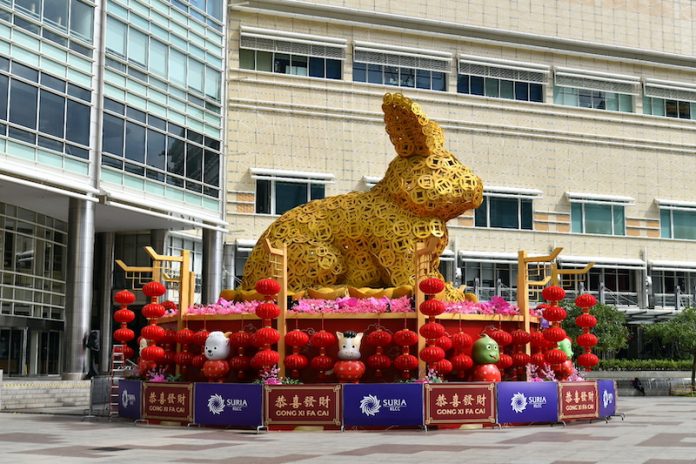 Malaysia’s Biggest Rabbit Replica made of Gold Coins Hop at Suria KLCC ...