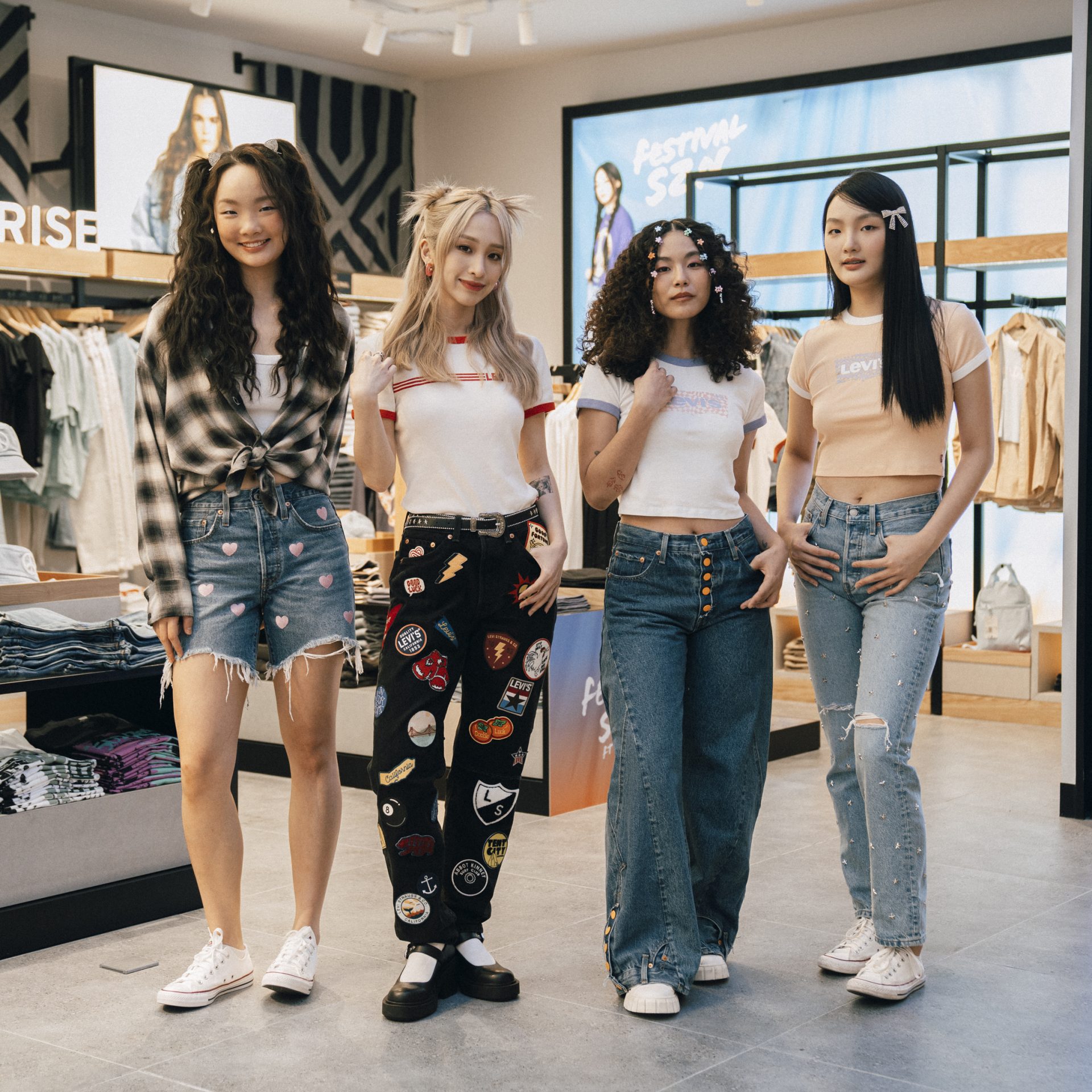NewJeans x Levi's: A Celebration of Self-Expression with Customizable ...